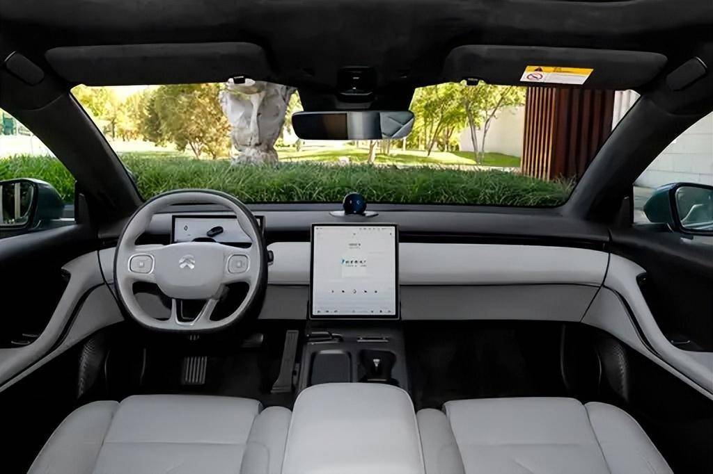 蔚来要用ET5旅行版“干掉”特斯拉Model Y？