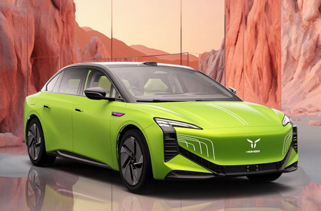 最高续航可达800公里，红旗E001内饰官图发布，有望11月上市