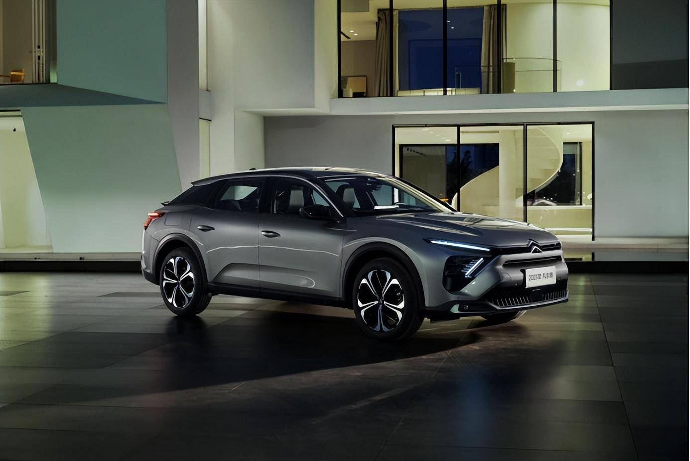 高品质 高价值，这样的凡尔赛C5 X 2023款你竞拍到了吗？