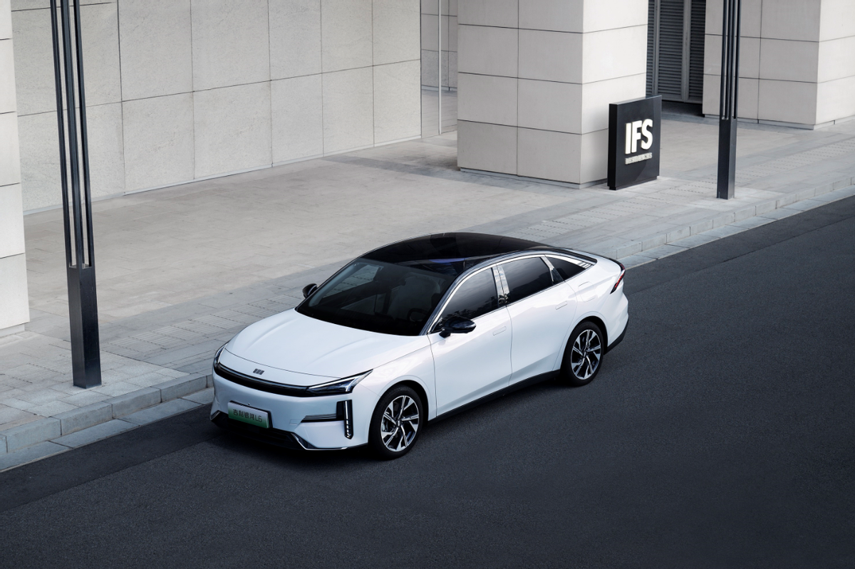 吉利银河L6：造每个人的智能精品车，吉利银河正在践行