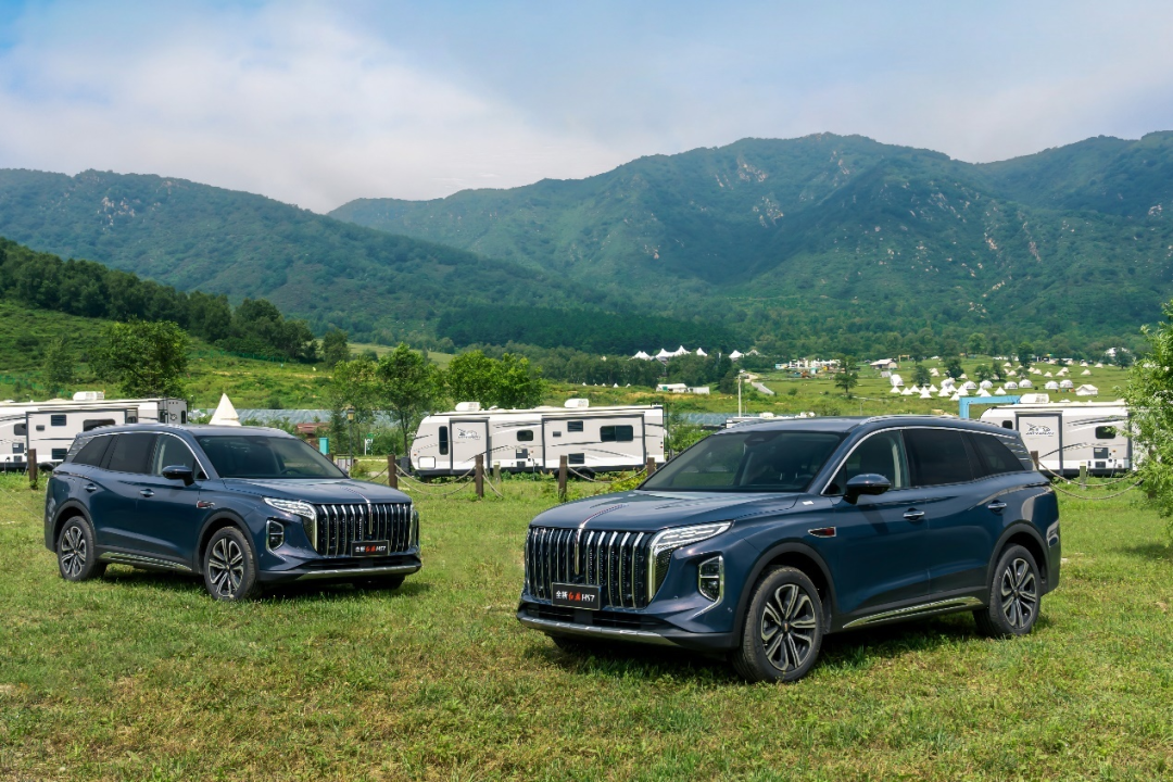 成都车展|“C级豪华SUV”登场！全新红旗HS7：25.58万元起上市