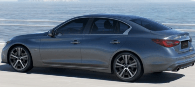 从27万降至17万，标配奔驰2.0T，和奥迪A4一个档次，可惜无人识货