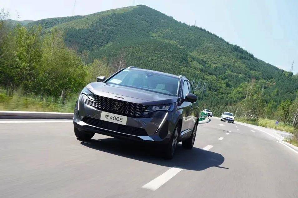 “亏本卖”的合资SUV，从17万降到13万，标配爱信8AT，完胜CRV