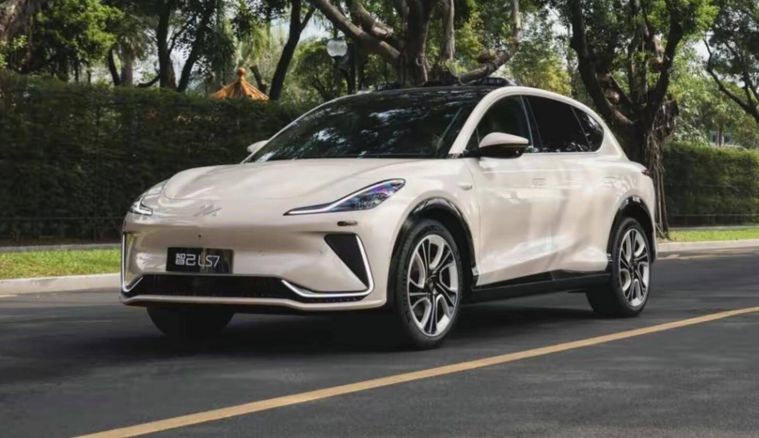 智己L7回暖，智己LS7接连走低，智己汽车喜忧参半？