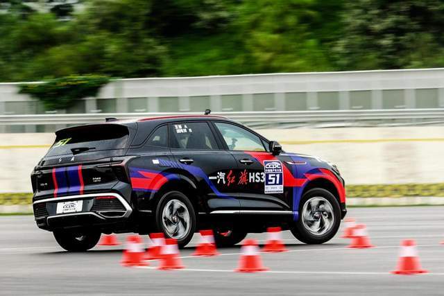 红旗HS3，就获得了CCPC性能挑战赛 单冠军