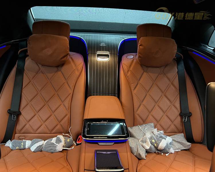 23款迈巴赫s480该有舒适配置 装头等舱的行政马鞍 高端有档次