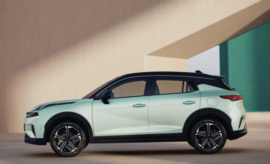 或18万起售？领克06 EMP公开官图，高颜值精品小型SUV