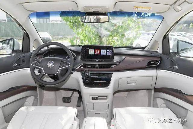 售价25.89万元，配置调整，别克GL8新车型上市，对标丰田赛那