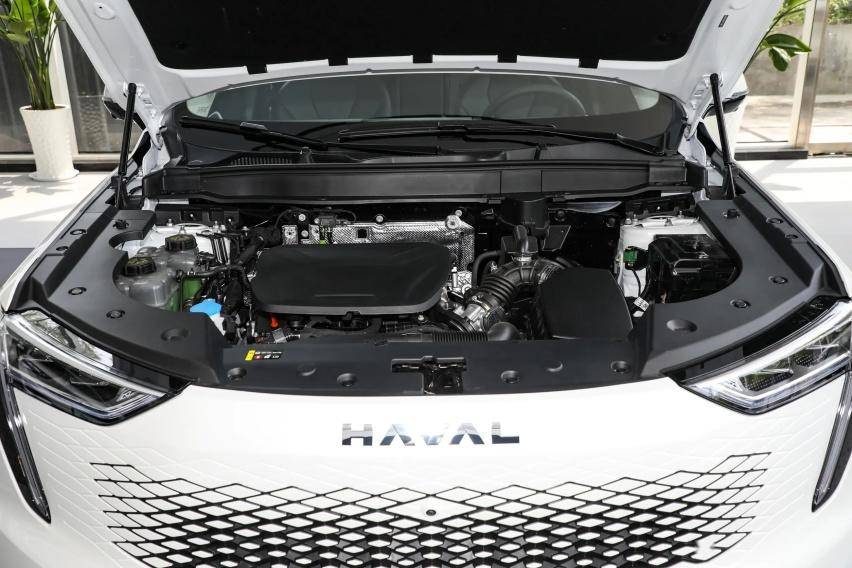 15.98万起售，标配Hi4电四驱，哈弗枭龙MAX入门版值得入手吗？