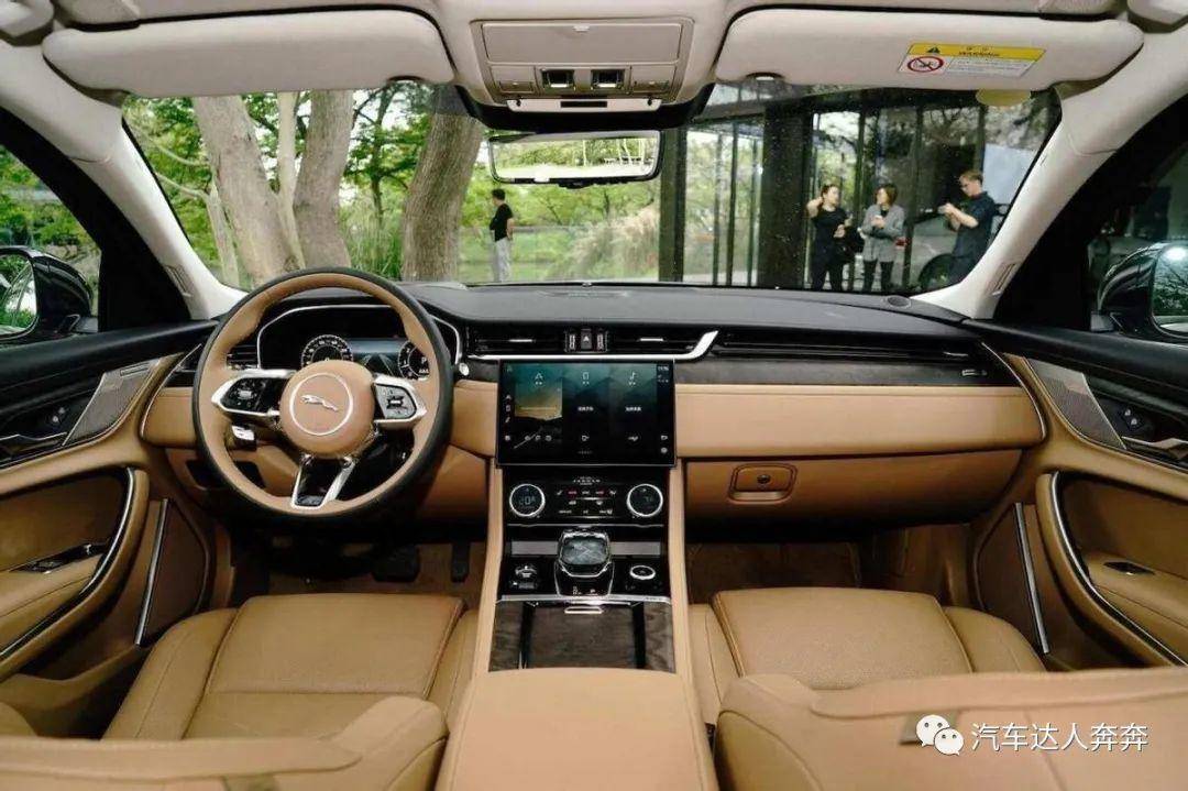 实拍捷豹XFL：全系2.0T+采埃孚8AT，实力不输5系，到底香不香？