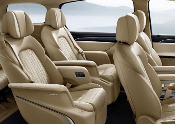 21.2万买别克GL8真值！标配237马力，车长超过5米2+7座布局