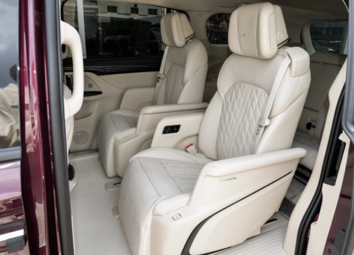 21.2万买别克GL8真值！标配237马力，车长超过5米2+7座布局