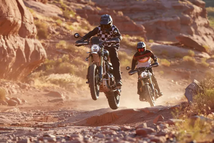 大攀爬再升级，2024 TRIUMPH SCRAMBLER 1200车系