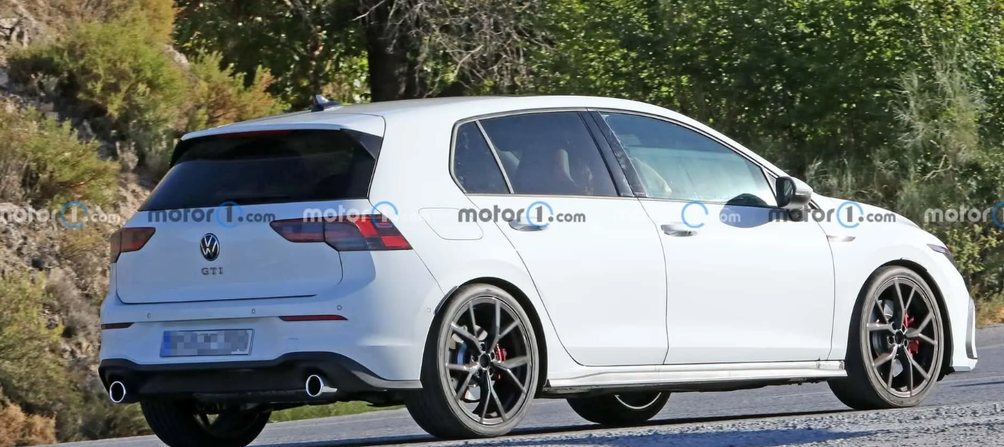 高功率2.0T配手动挡！没错，新款高尔夫GTI依旧纯粹！