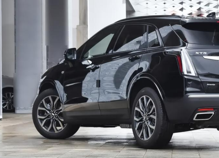 价格大跳水！从35.27万降至23.6万，2.0T+9AT，这才是的性能SUV