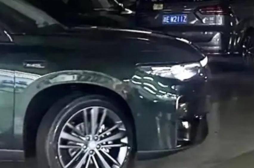 零跑全尺寸SUV，800V+快充，价格只有理想L9一半？