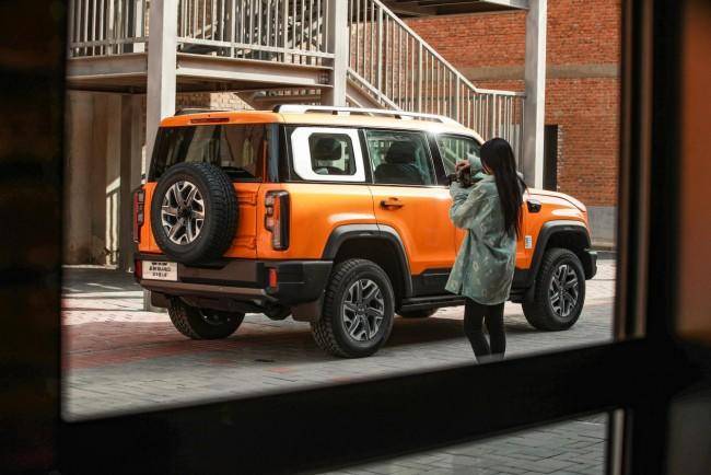 即将上市！全新BJ40城市猎人版给你想不到的潮“敢”生活