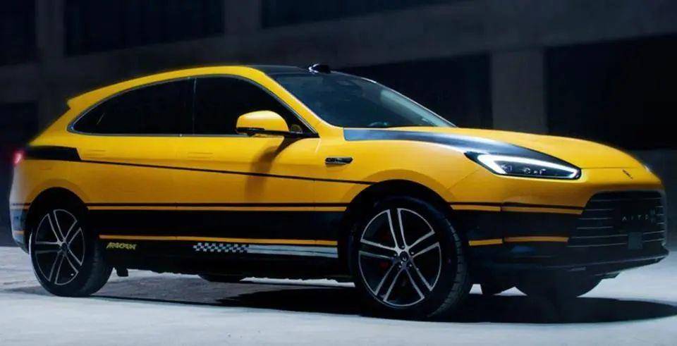 再等2天来袭！华为SUV神车，续航1400km，狂甩12万辆，遥遥领先