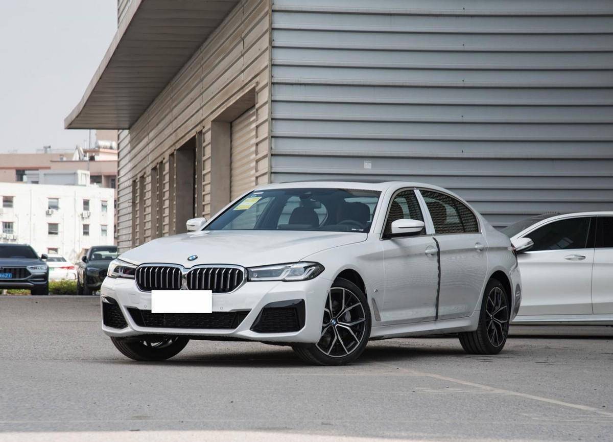 47.55万元起售，2023款改款宝马530Li上市，搭载2.0T发动机