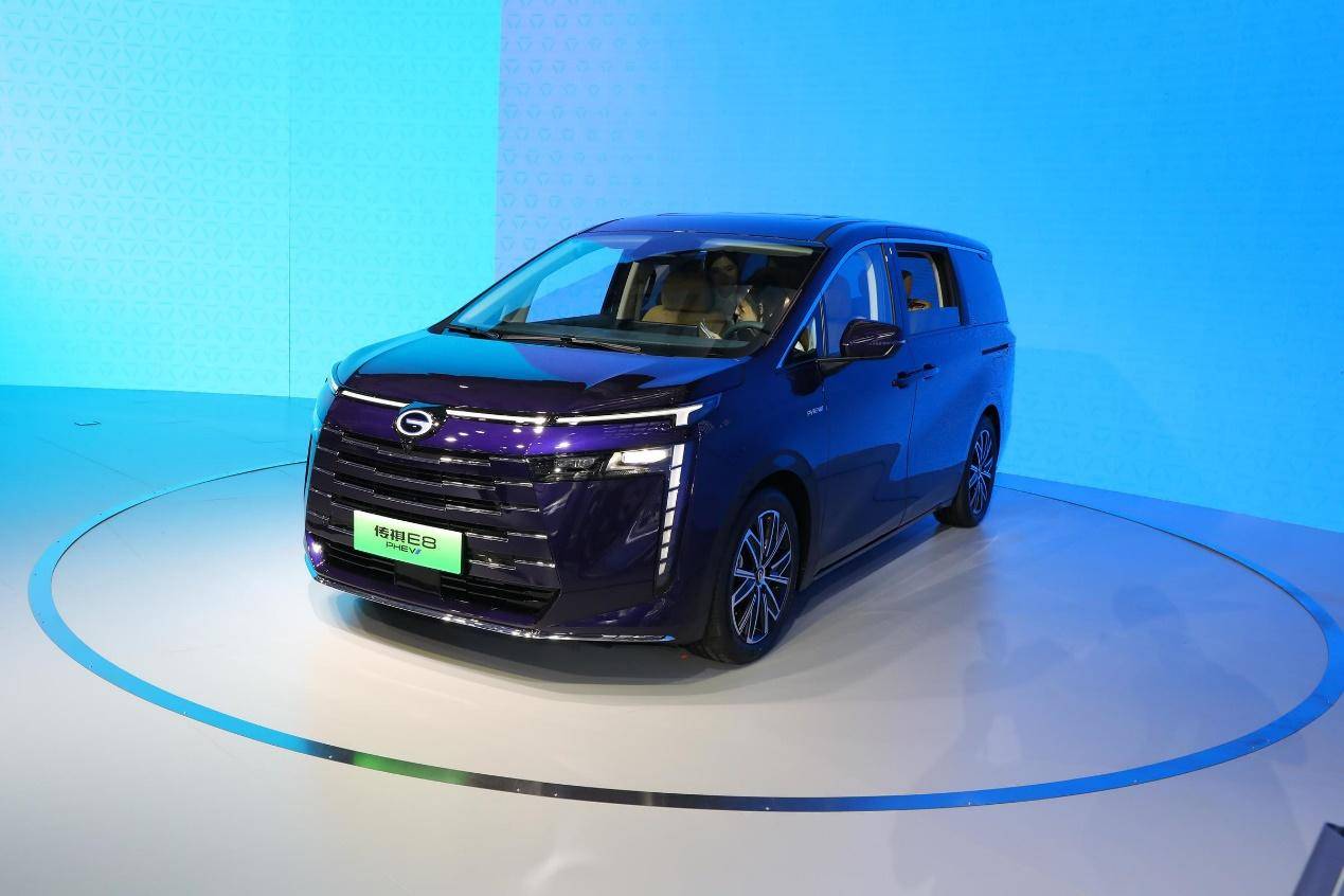 理想家用MPV？传祺E8正式上市，定位合适但是价格不太合适！