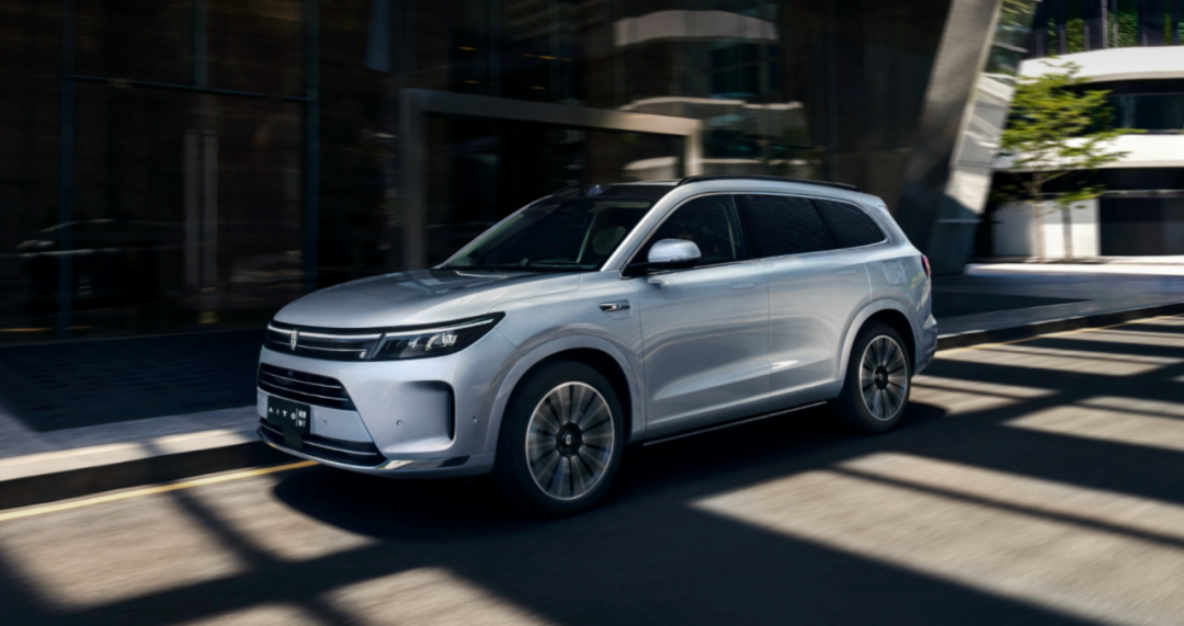 上市两个半月大定突破10万台！问界新M7很“火”，但不要高兴太早