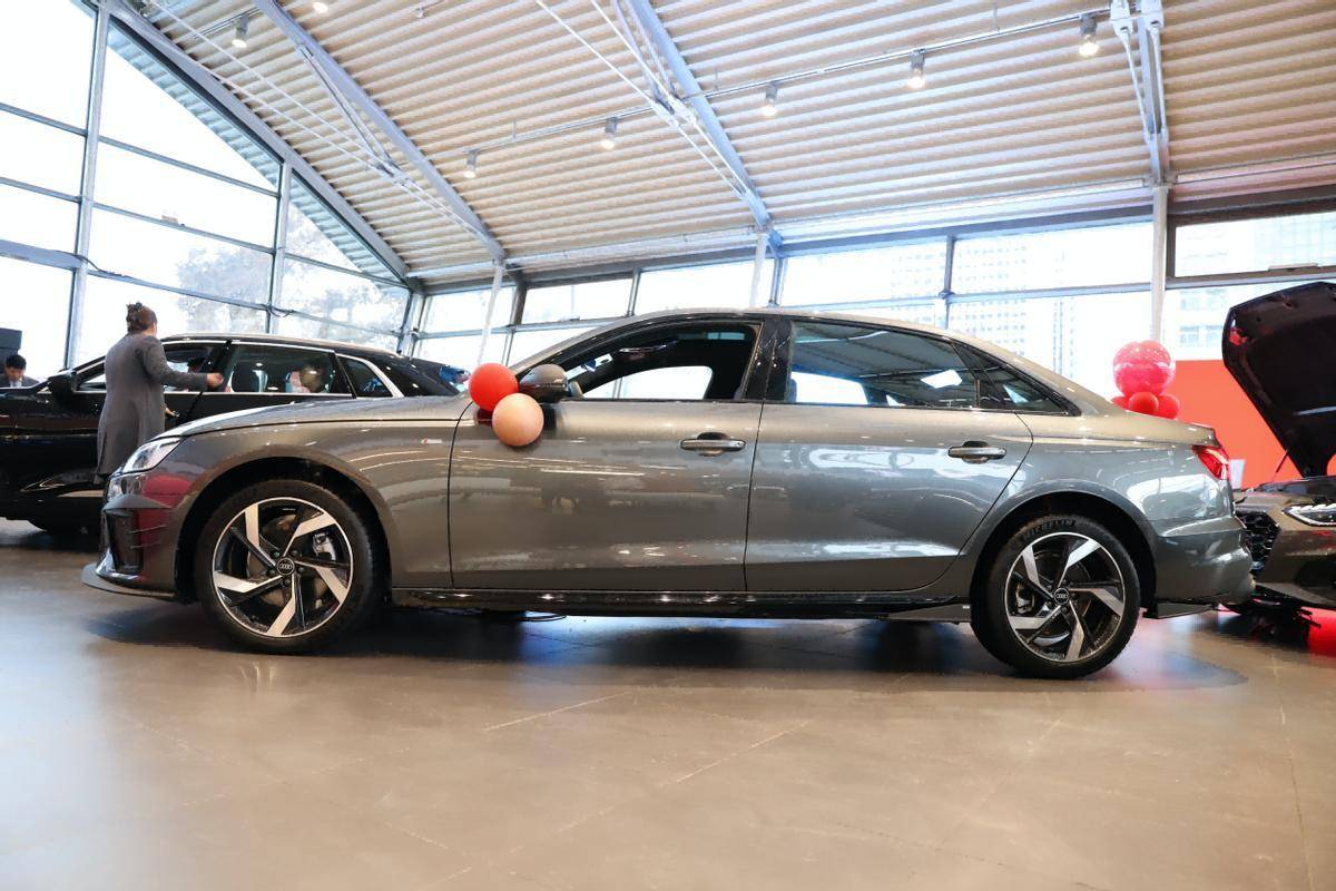 奥迪A4L B&O星夜版本 进阶而来 这一次能否领跑34C?