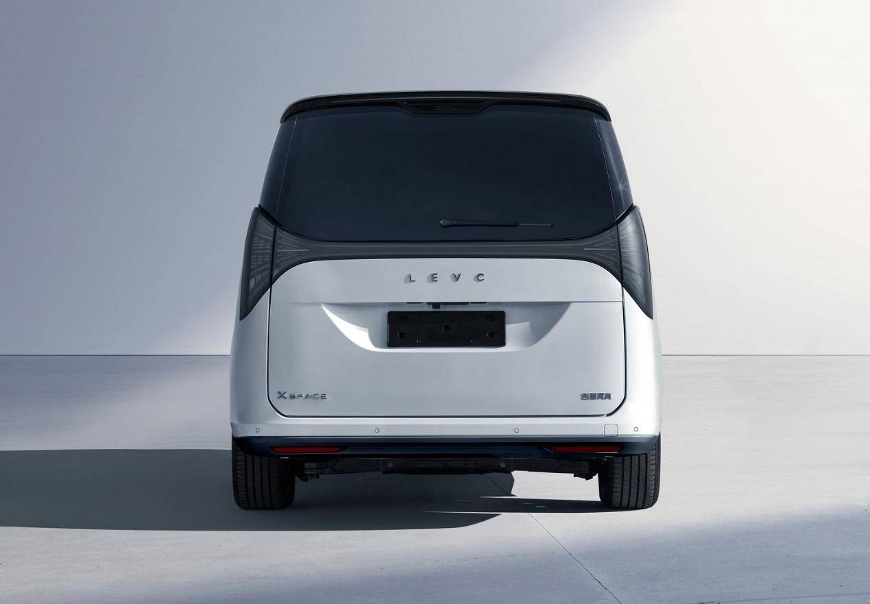 吉利代号L380高端纯电MPV官图曝光