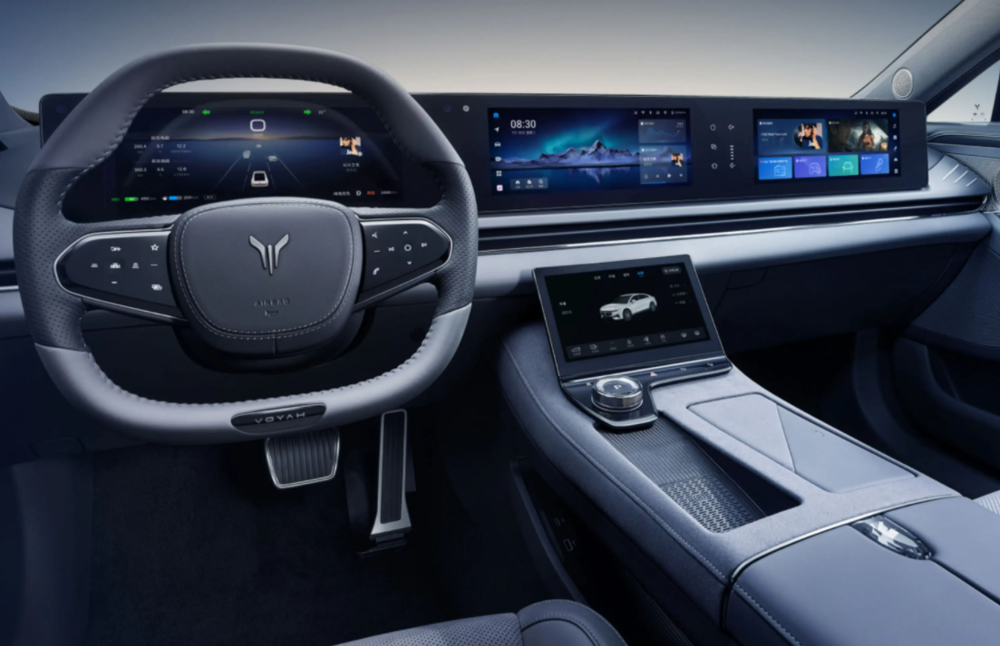 比BBA同级车型便宜15万，岚图追光PHEV能否虎口夺食？