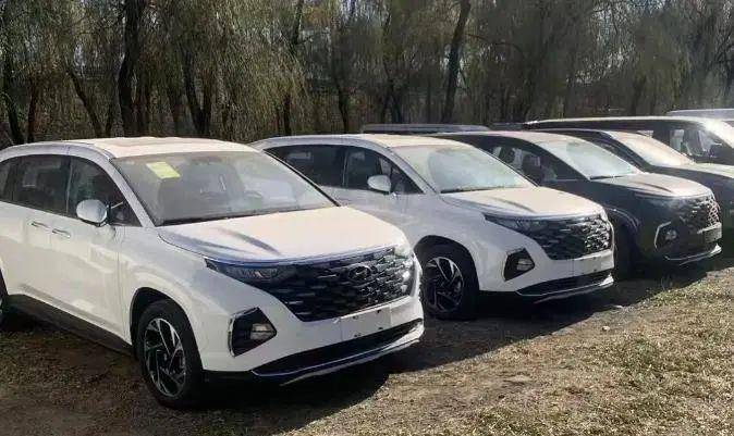 这款合资MPV“一夜崩盘”，长5米大7座，标配8AT仅售12万却卖不动