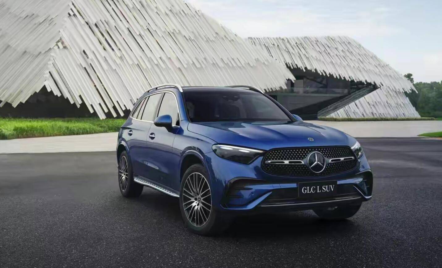 44万余元买奔驰GLC，还没驶出4S店，就因故障要换电瓶