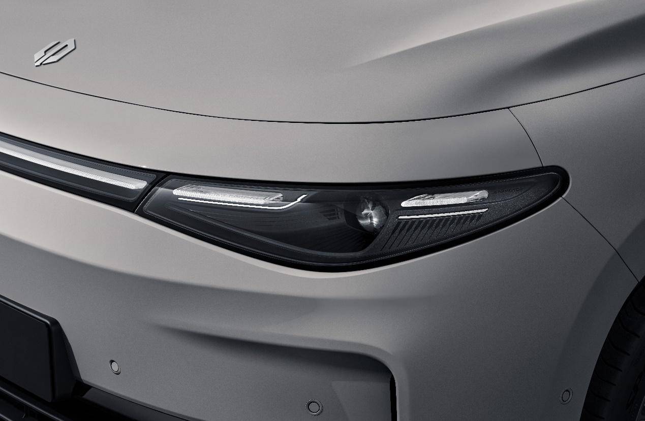 15.18万起，配8295芯片+激光雷达，零跑C10正式开启预售！