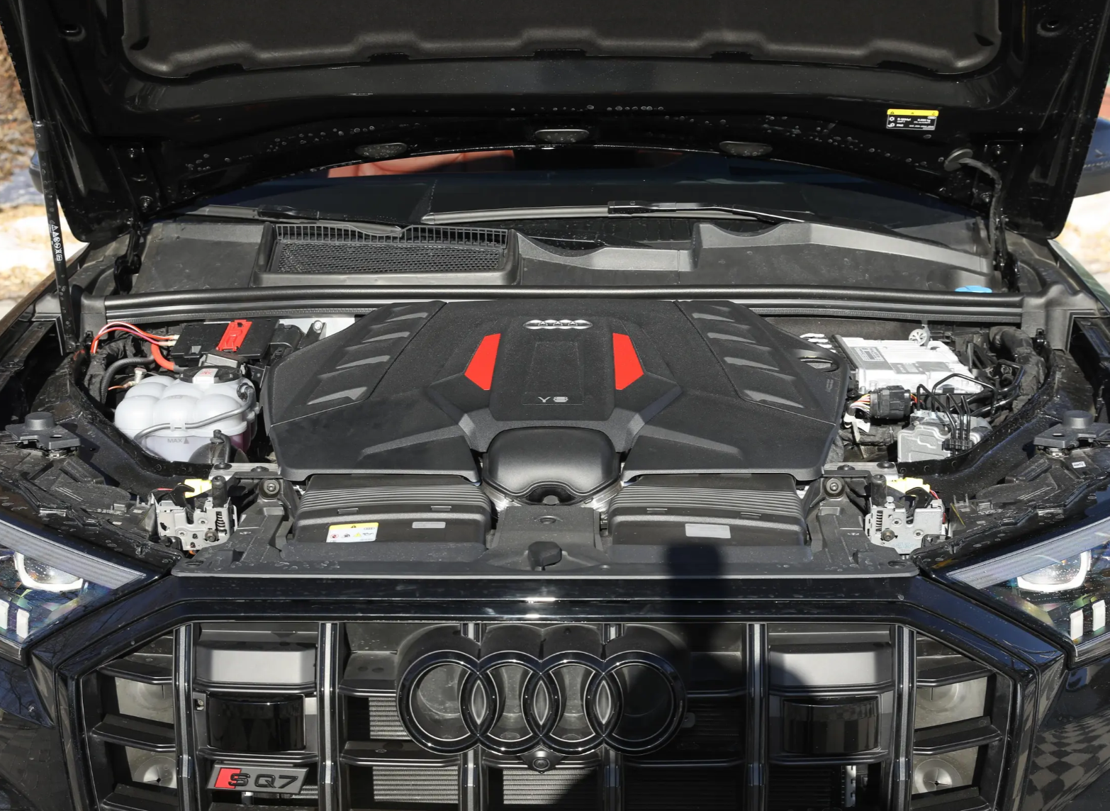 就不玩纯电动！奥迪SQ7上市，4.0T大V8配8AT，加速时间只要4.1秒