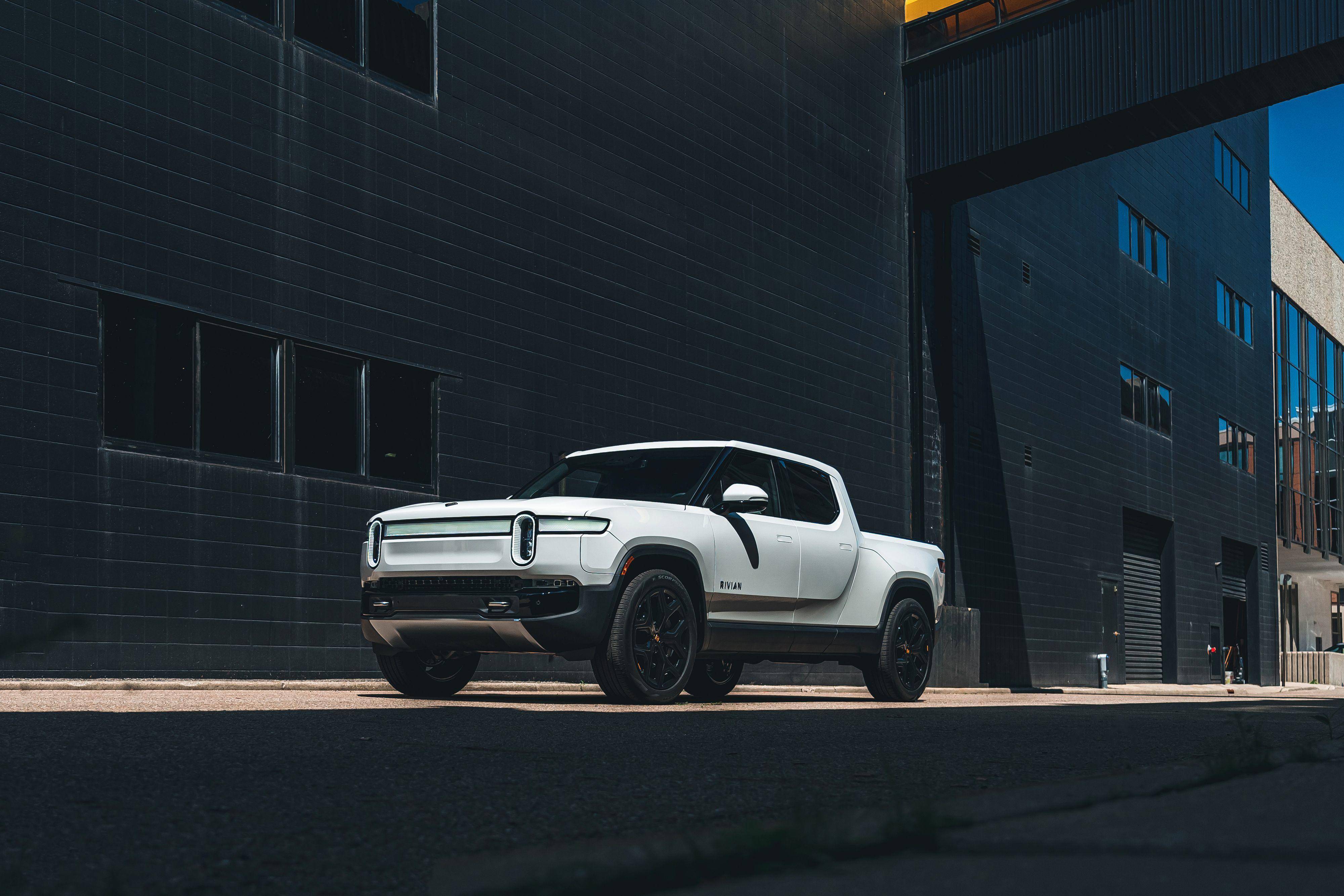 Rivian R1T性能版加速时间提升1秒