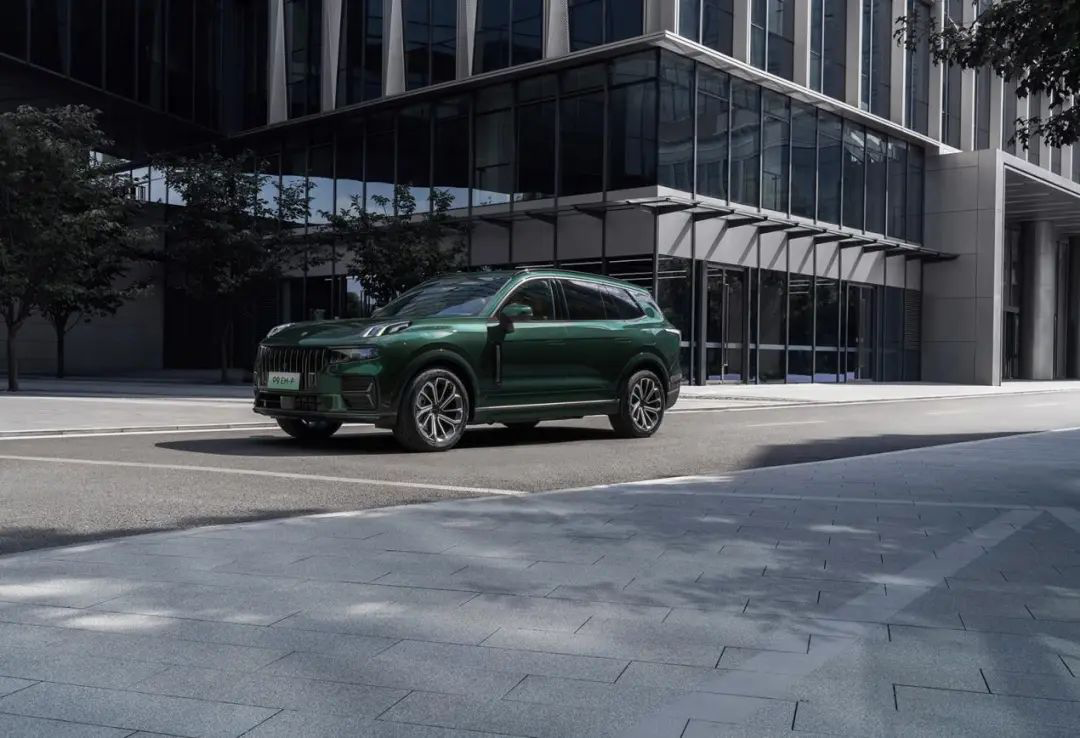 饱和式研发、亲和力价格，领克新09EM-P走出了中国特色高端化之路