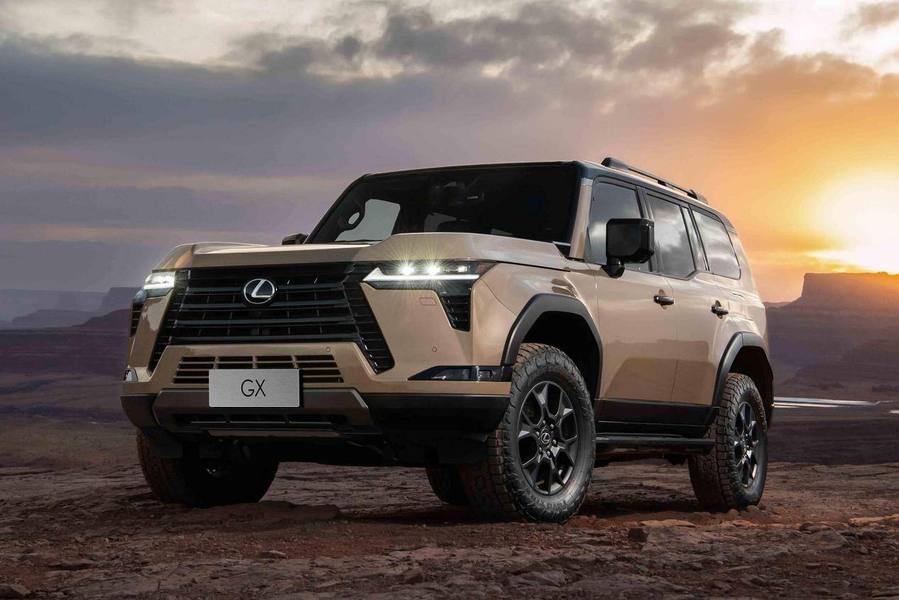 77.8万起，非承载+2.4T油混+托森差速器，“豪华版越野王”真值这个价？