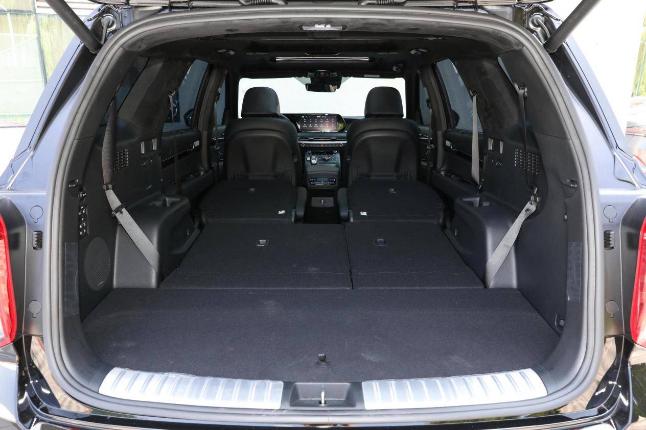 最佳3排SUV，5米长+6/7座，搭3.5升V6+8AT，30.08万起，限时免购置税