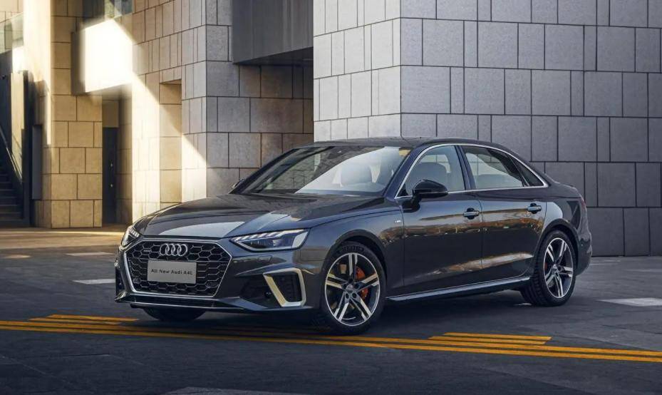 奥迪A4即将换代，大尺寸曲面屏+1.5T插电混动，奥迪粉有盼头了