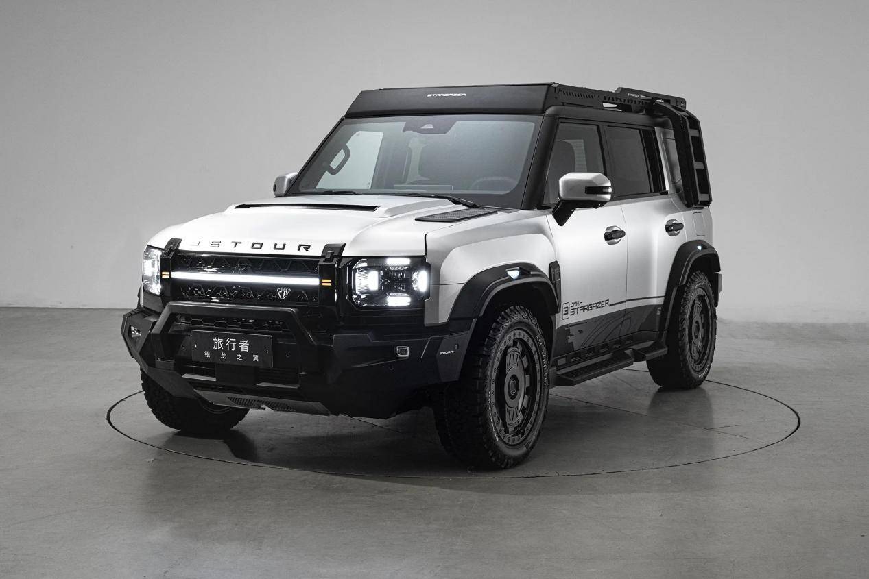 254马力，2.0T+博格华纳四驱，配侧爬梯+小书包，妥妥“路虎小卫士”