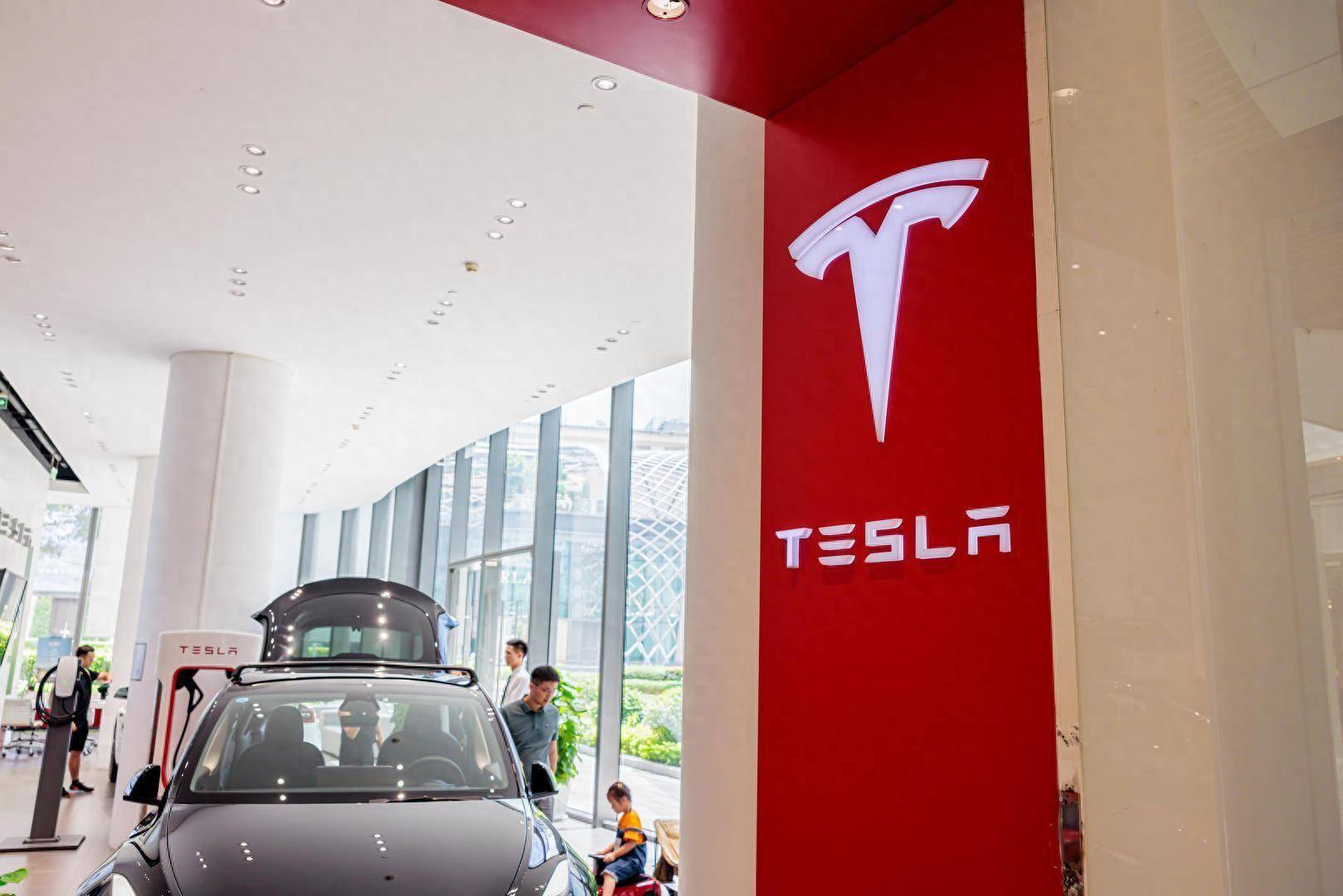 造车新势力们可以松口气了：特斯拉近期可能要涨价