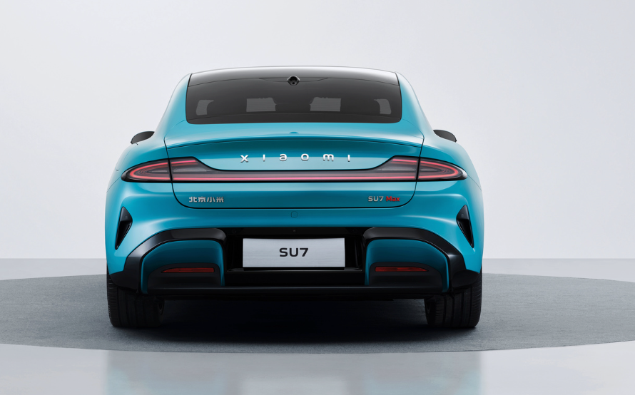 又一个给小米SU7定价打样的：3.9秒剪刀门15.96万起