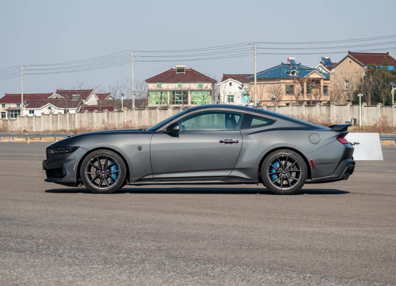 再等三天上市，5.0升V8自吸回归，美式肌肉车性能“黑马”来了