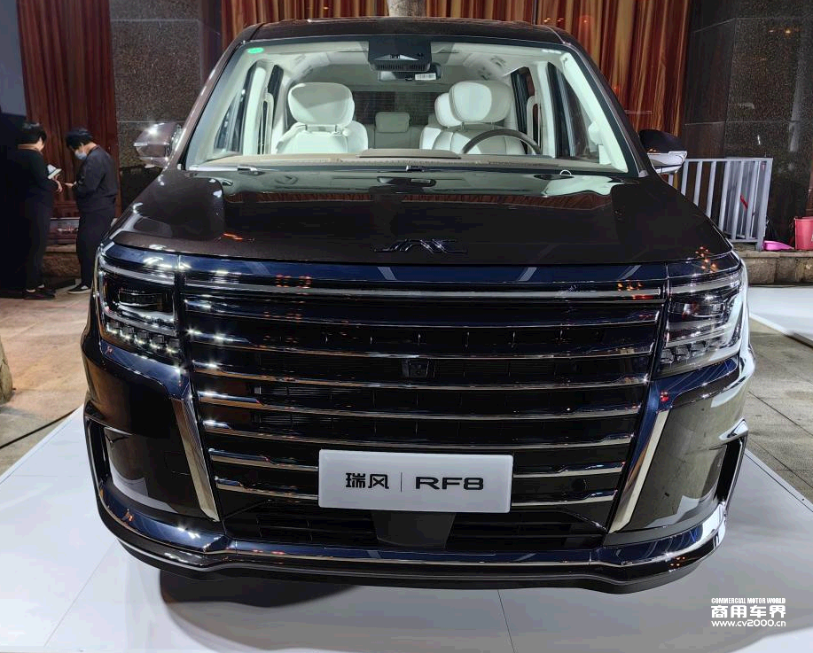 瑞风RF8：智能电混MPV有什么过人之处？
