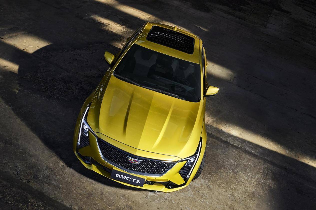 官降7万，前置后驱2.0T+10AT，配MRC磁浮悬挂，33寸曲屏