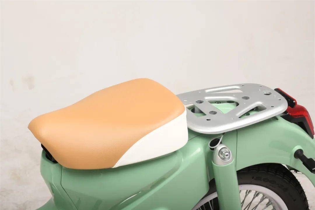 宗申YAMI PLUS上市，7280元的TA有了碟刹