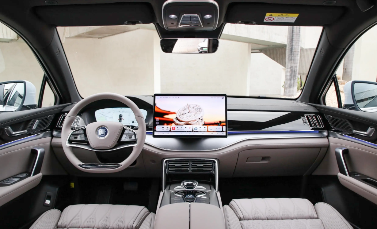 已跌破18万！唐DMi荣耀版也来了，对比合资紧凑型SUV该怎么选？