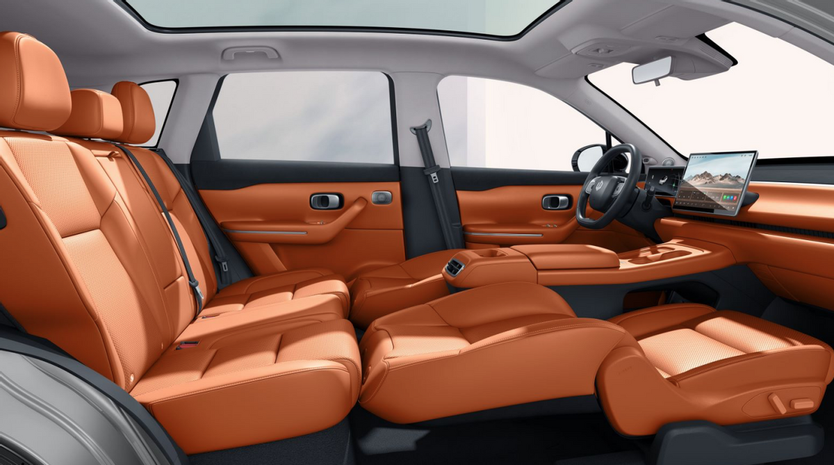 新能源SUV“卡位战”，零跑C10与深蓝S7，谁能卷到最后？