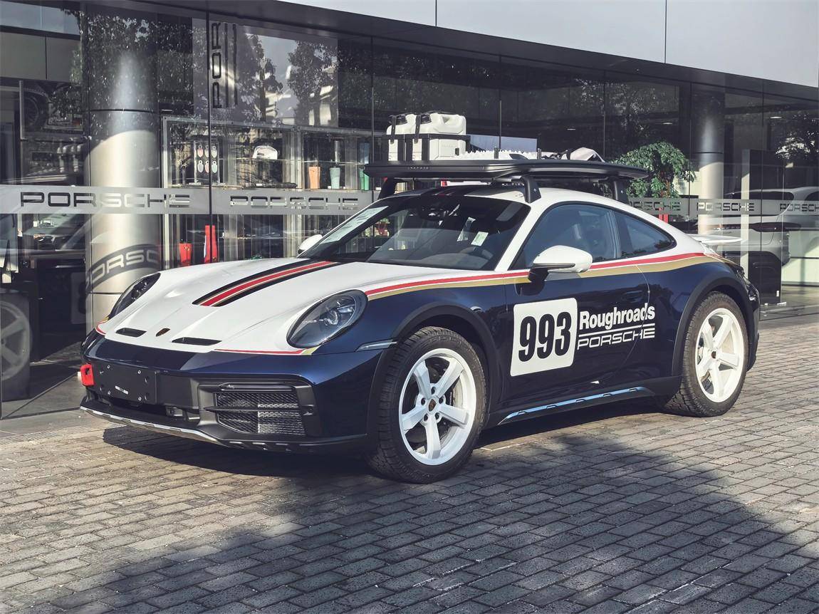造型新潮与性能兼备，911Dakar全球限量2500台