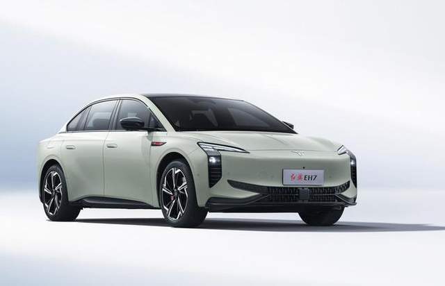 红旗丨红旗新能源-中大型纯电轿车EH7，22.98万元起售