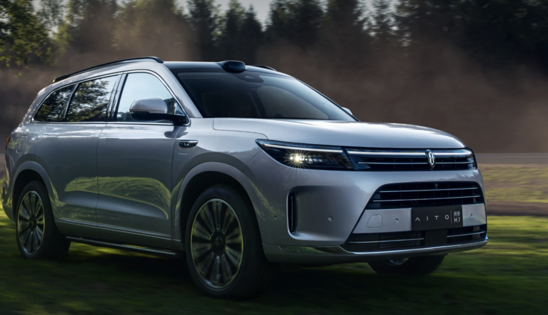 剑指问界M7？疑似理想M7谍照曝光！能追赶上月销近三万的问界M7吗