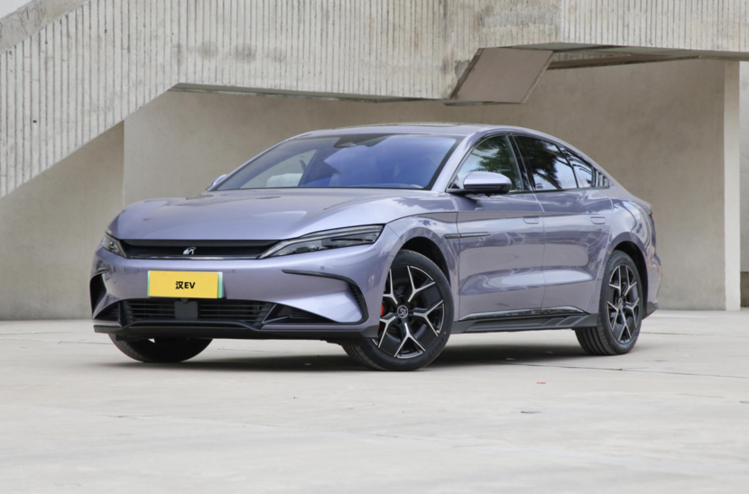 同为中大型轿车，22.98万起售的红旗EH7能否战胜比亚迪汉EV？